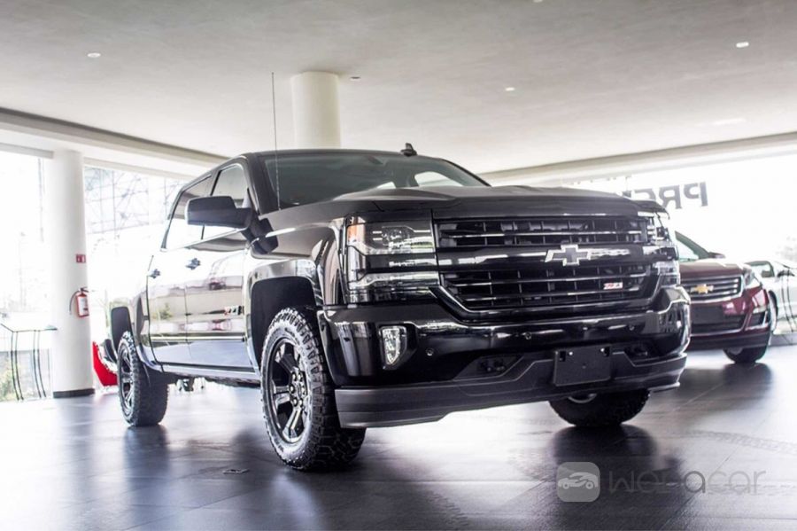 Autos usados - General Motors Cheyenne 4p Midnight Edition Doble Cab V8 ...