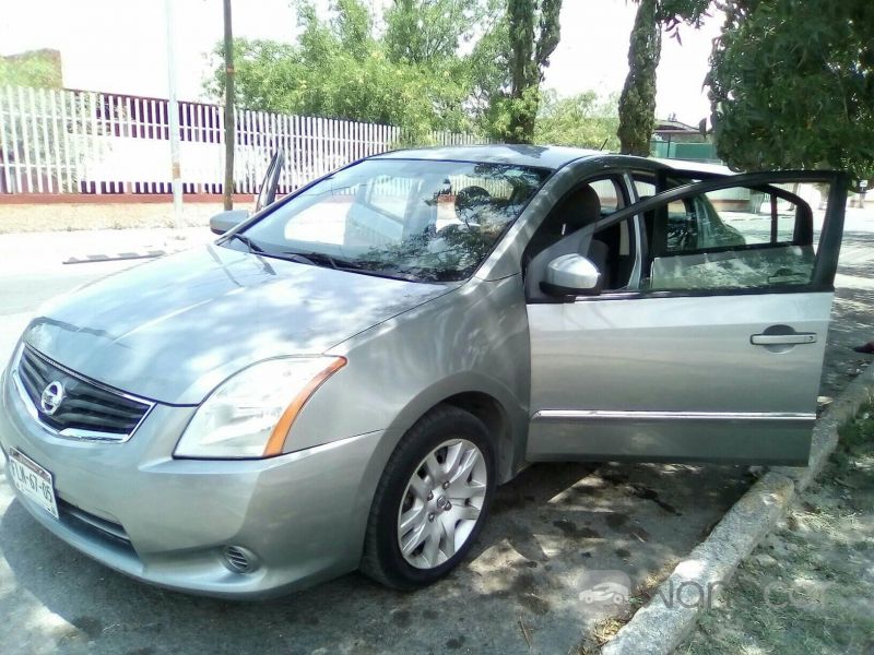 Autos usados - Nissan Sentra 4p Custom L4 2L 140 CP CVT