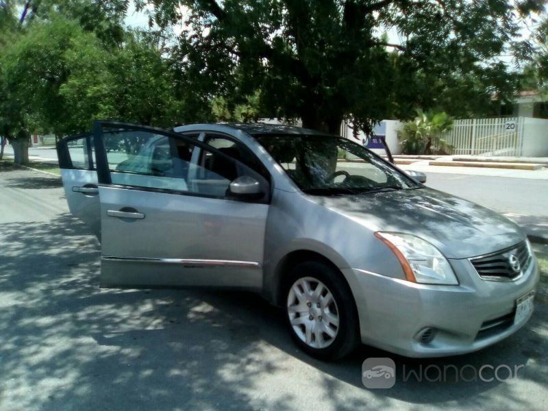 Autos usados - Nissan Sentra 4p Custom L4 2L 140 CP CVT